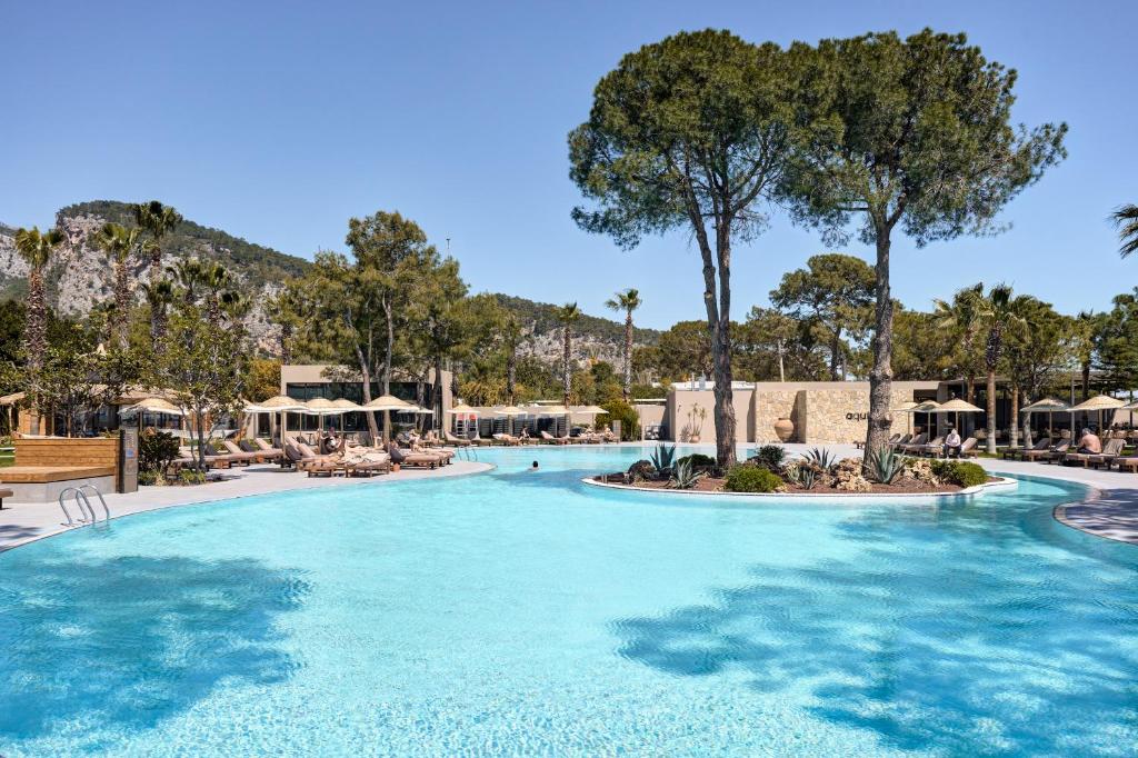 Новий релакс-готель (відкрився в квітні 2023 р.) у Кемері з гастро ...